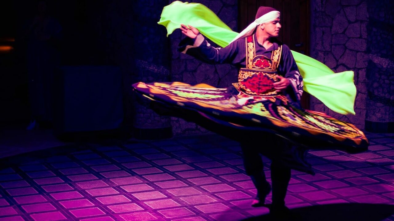 Tanoura Show in Cairo by El Tanoura Troupe for the Cultural Heritage